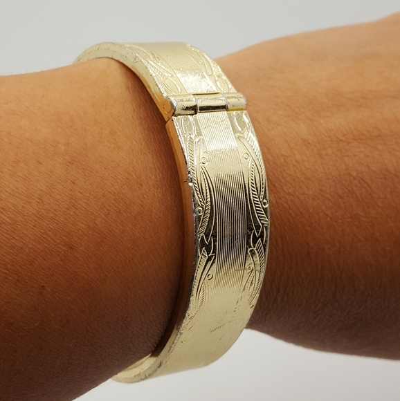 Authentic Original Vintage Style | Jewelry | Geschutzt German Vintage ...